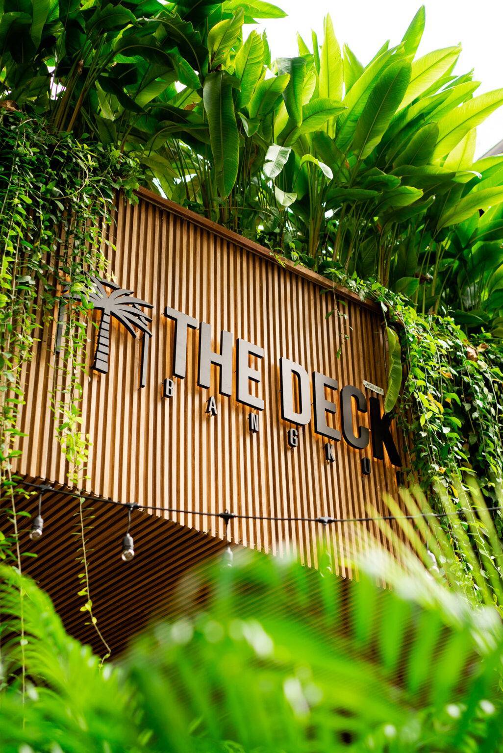 Sukhumvit Restaurant with Outdoor Dining | The Deck BKK